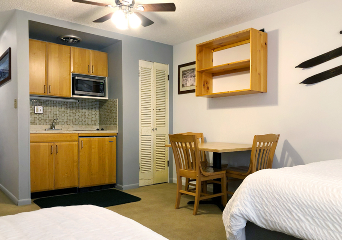 Middle Floor Room | Tyrolean Lodge