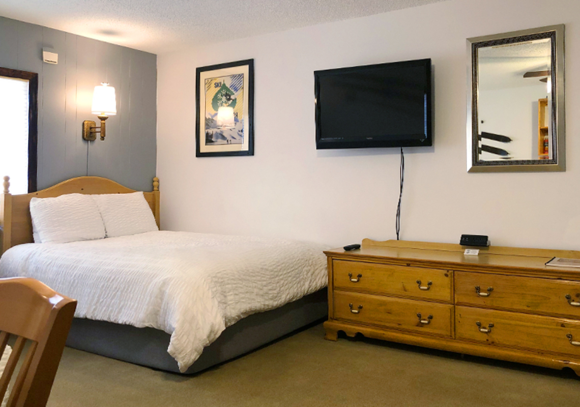 Middle Floor Room | Tyrolean Lodge